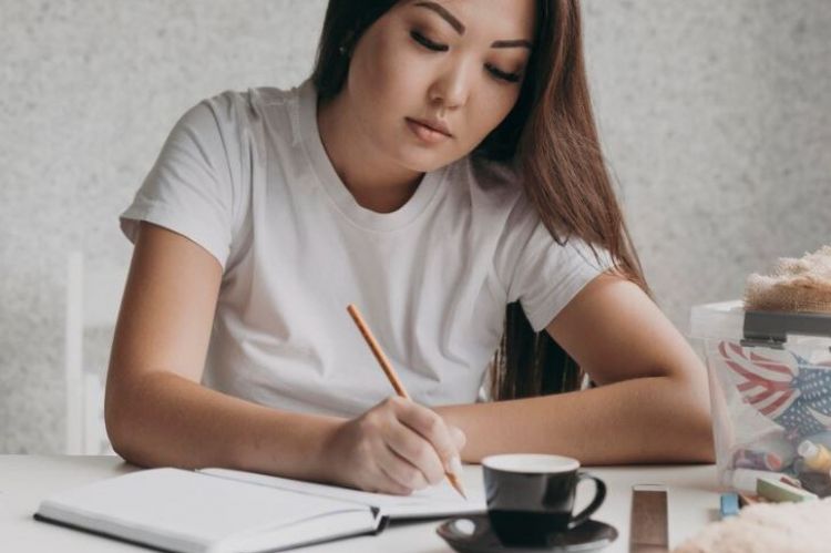 Memahami macam-macam kalimat majemuk dalam Bahasa Indonesia