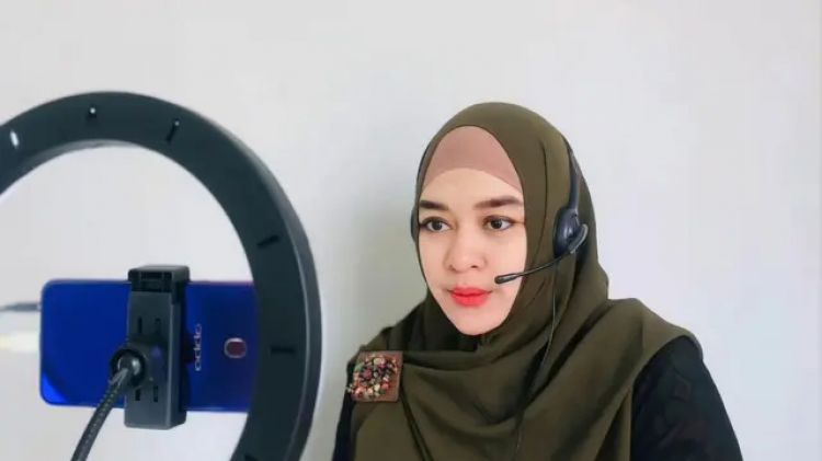 Fakta mengejutkan Zeda Salim, mantan presenter yang diduga jadi korban KDRT