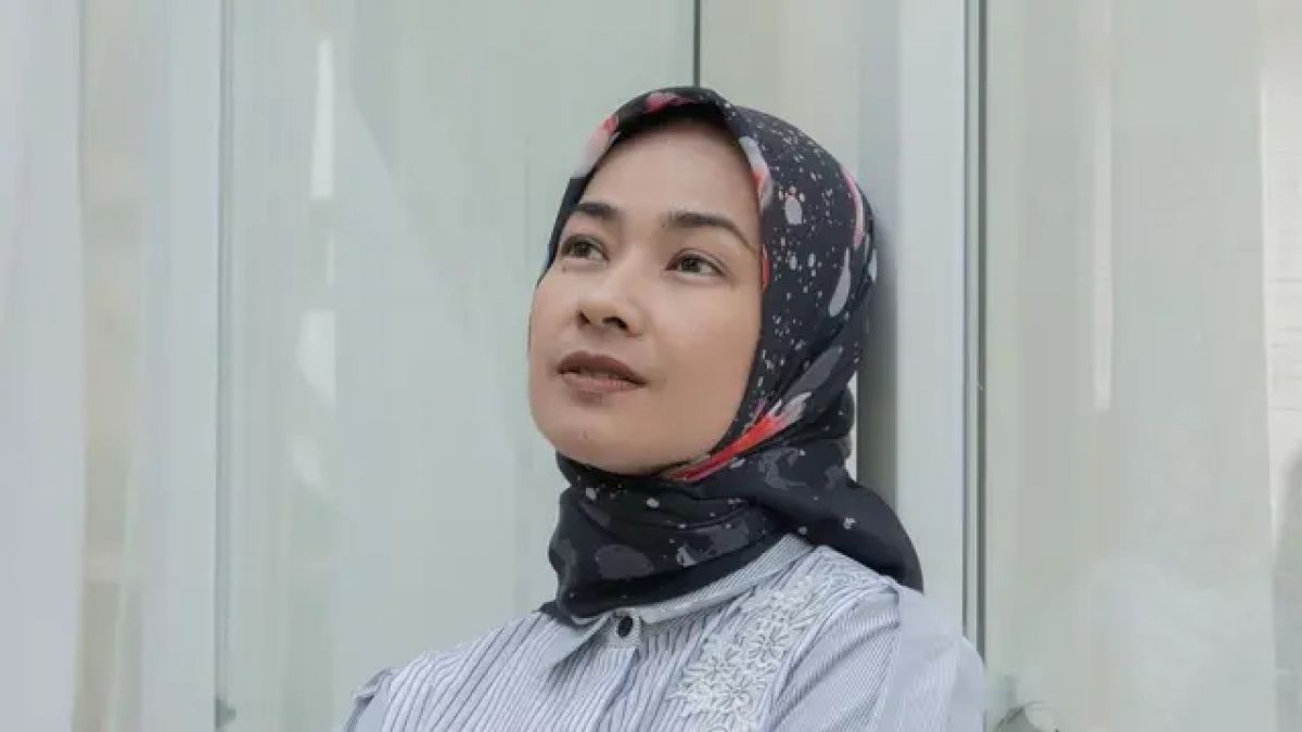 Alya Rohali is in mourning, her mother, Hj. Atit Tresnawati has passed away