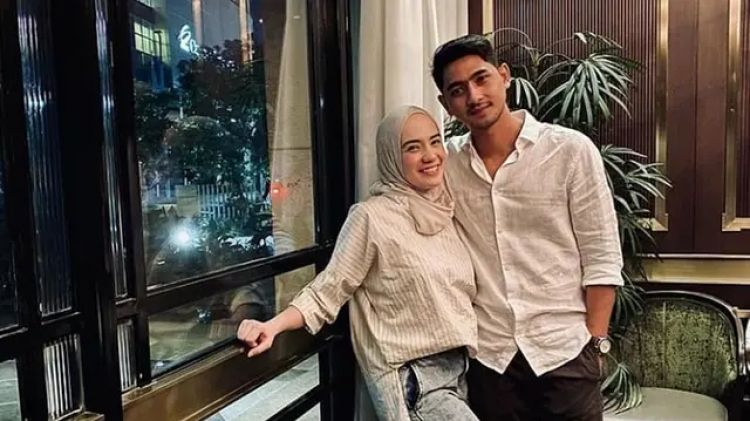 Serahkan hak asuh anak pada Putri Anne, berapa besaran nafkah yang ditanggung Arya Saloka?