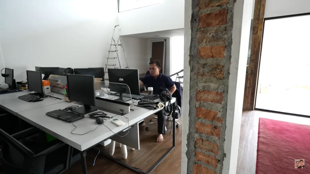 11 Penampakan Kantor Baru Baim Wong Usai Renovasi Ada Ruang Untuk Mengaji 