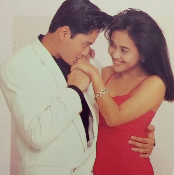 Disebut pasangan goals 90-an, ini 11 potret nostalgia kemesraan Onky Alexander dan Paramitha Rusady