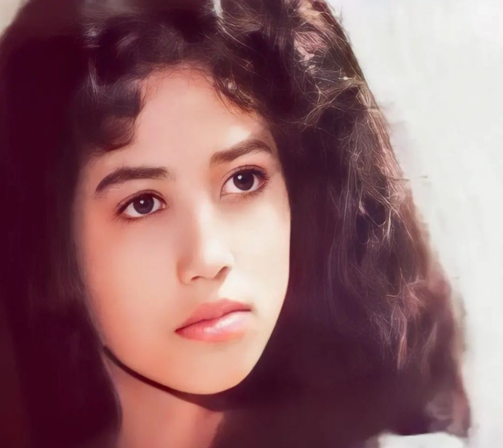 Wanita baju hijau foto dengan Kasino Warkop DKI ini langganan peran antagonis, intip 9 ...