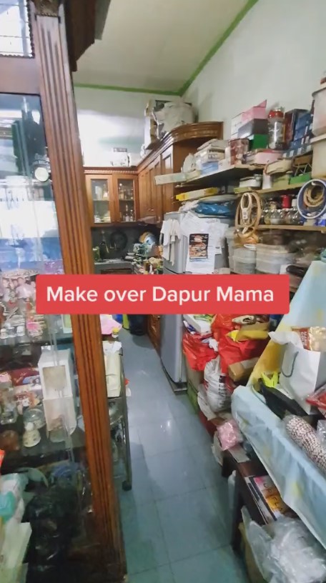 Makeover dapur mama hobi nimbun barang, 11 potret hasil akhirnya jadi lebih lapang dan bersih