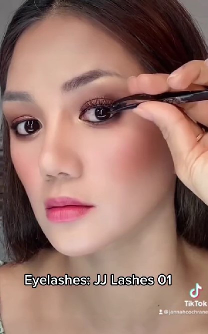 Transformasi wanita beralis sulam recreate makeup Luna Maya, kontur ...