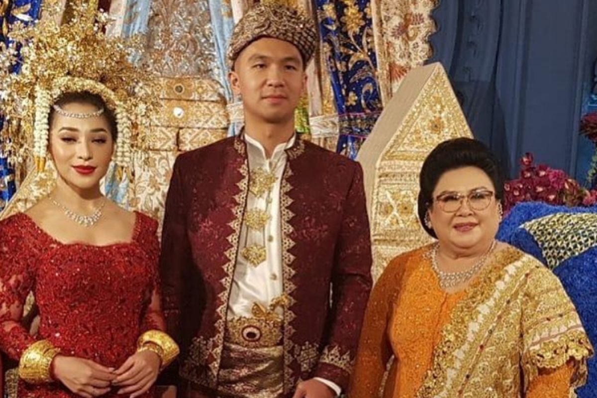 Facts about Nikita Willy's mother-in-law, Monaco's honorary consul for ...