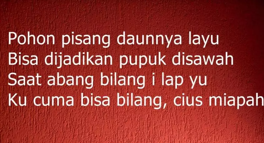 105 Kata-kata pantun lucu buat pacar, tanda perhatian