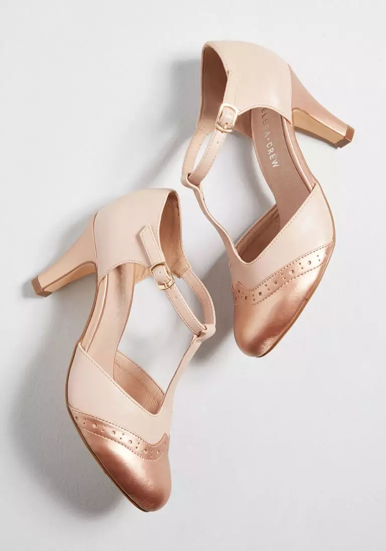 40 Jenis model sepatu cewek yang bikin penampilan stylish