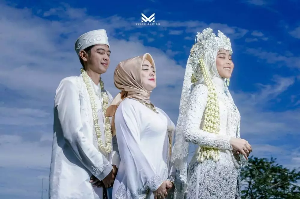 Ika Kartika TOP mantu, ini 7 potret pernikahan anaknya