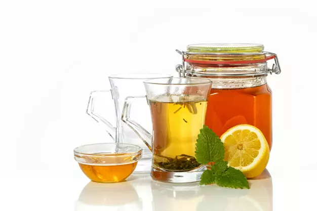 10 Cara membuat masker dari teh hijau, cocok untuk semua jenis kulit