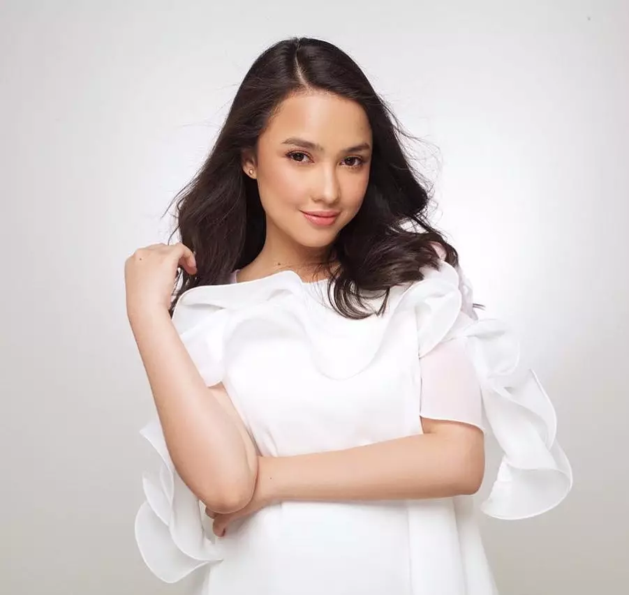 5 Pesinetron ini awali karier dari girlband, termasuk Glenca Chysara