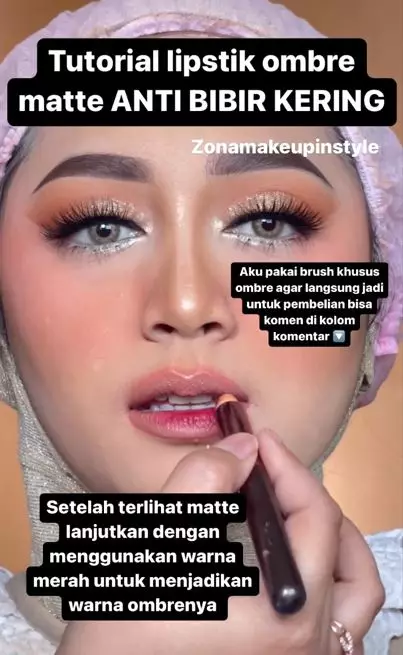 MUA ini bagikan tutorial ombre lips pakai matte lipstik, bibir te