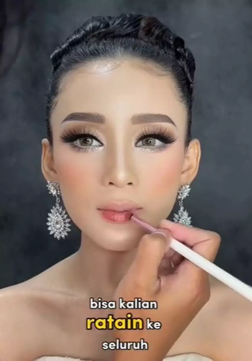 Claimed to be transferproof without making lips dry, this is a review ...